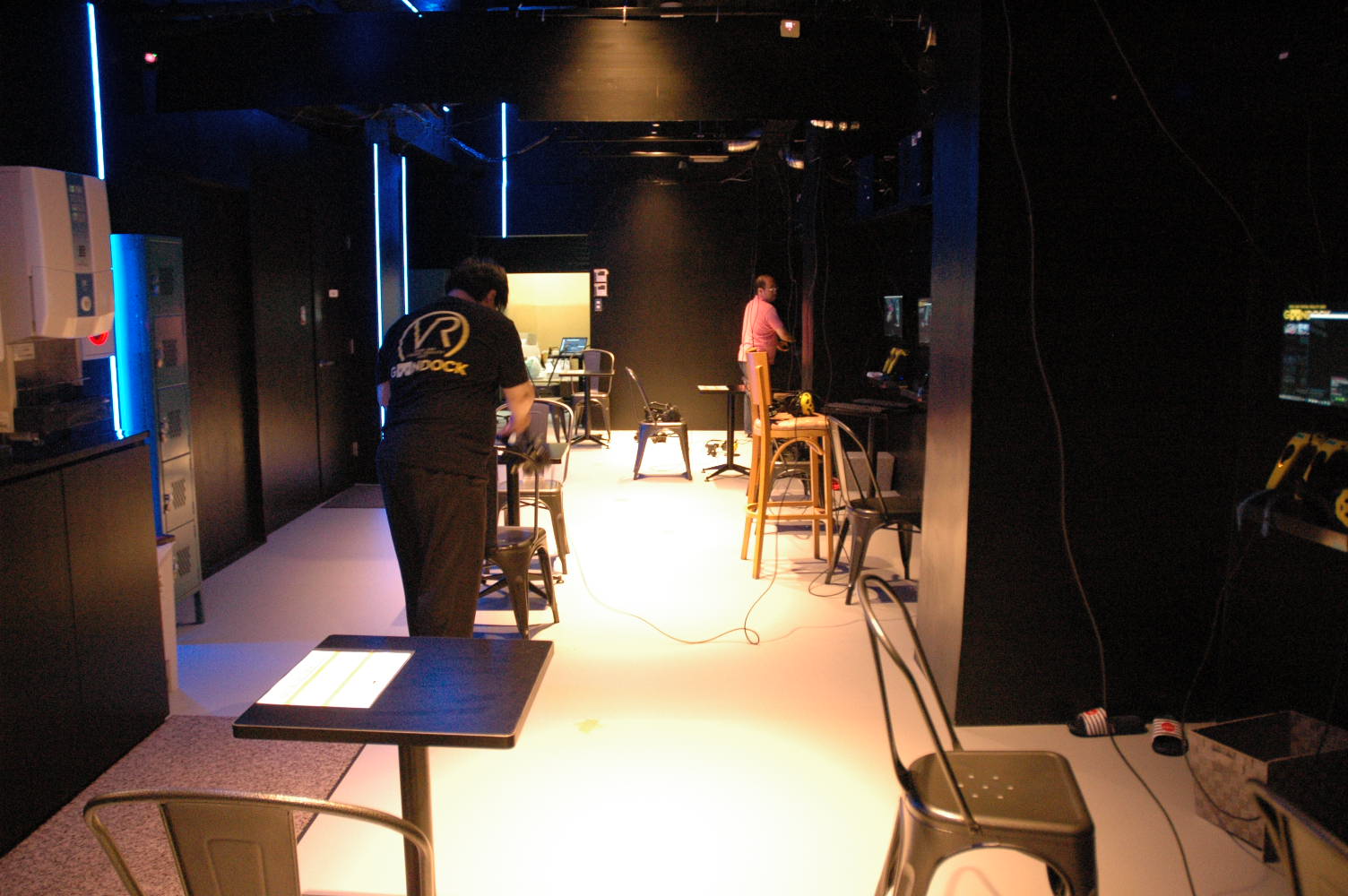 VR Cafe GoonDock で体験できるソフト（アクティビティー）紹介 Tilt BrushやVR戦艦大和も │ どこすか.com